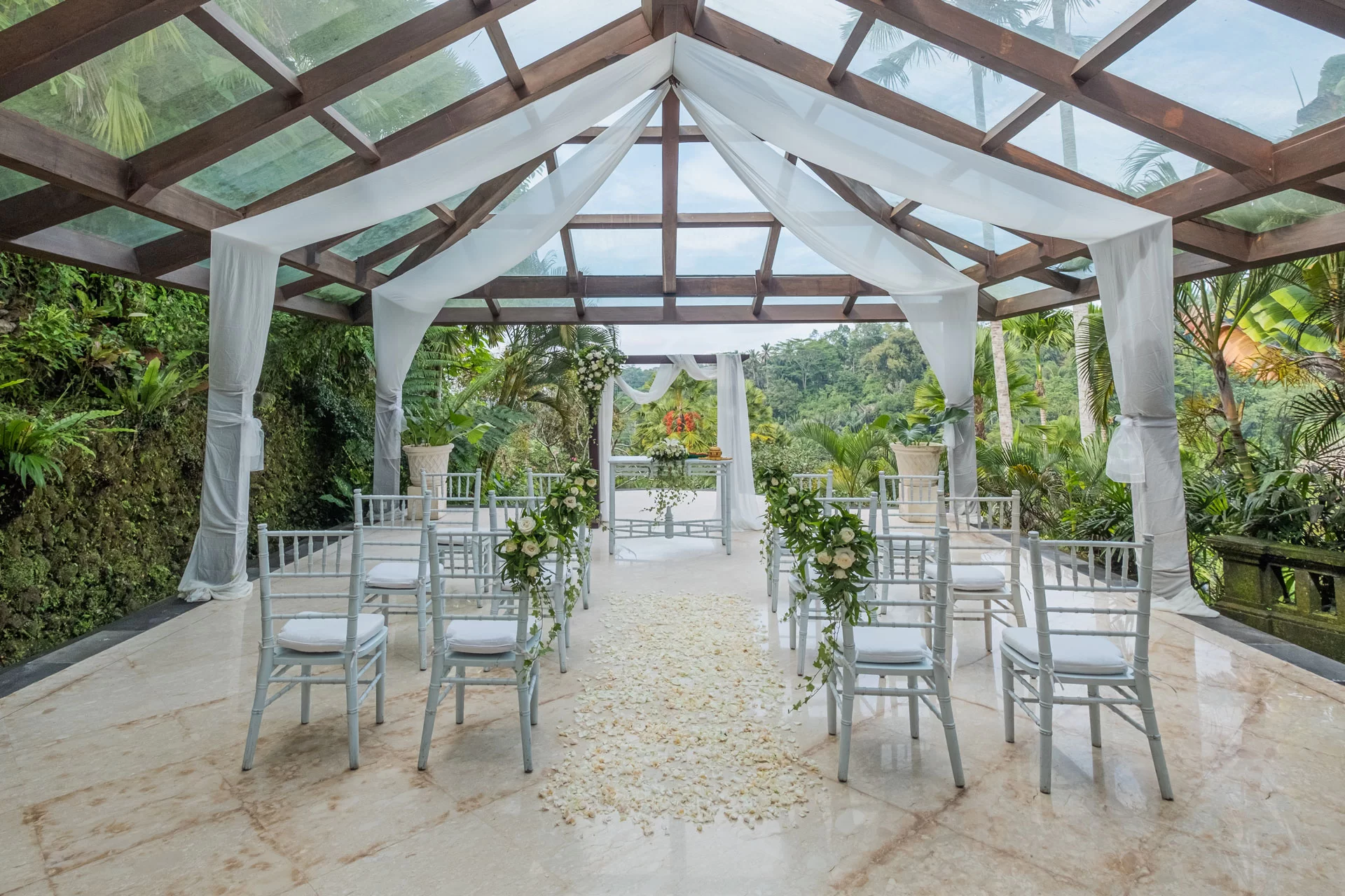 Glamp Nusa - Bali Wedding Planners